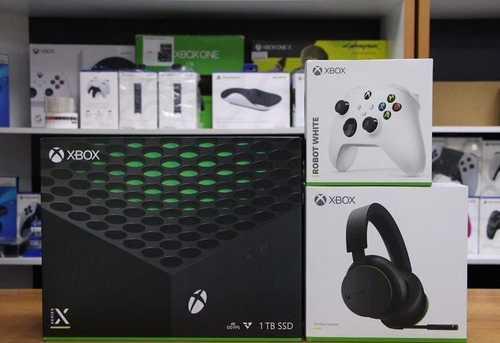 Xbox Series X + гарнитура + геймпад White