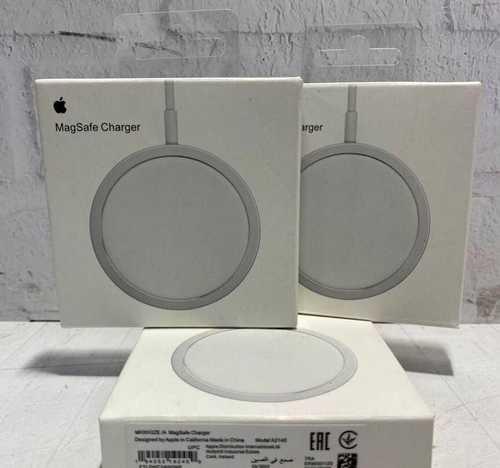 MagSafe Charger / NEW / 2024