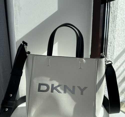 Сумка белая dkny б/у