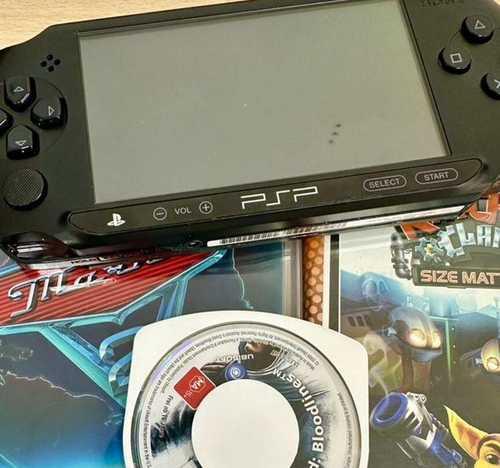 Комплект с играми PSP e1008