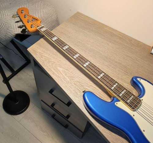 Бас гитара squier classic vibe jazz bass