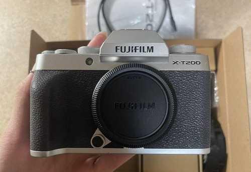 Fujifilm XT 200 (Комплекс с объективом 15-45)