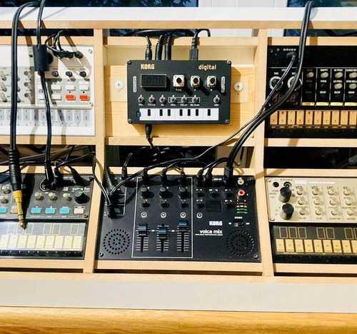 Стойка для korg volca на шесть мест