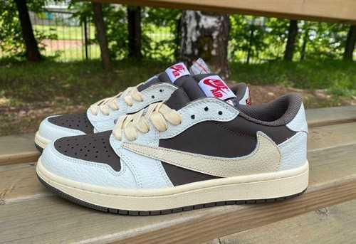 Nike Air jordan 1 low travis scott reverse mocha