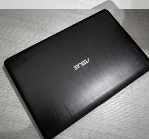 Ноутбук asus x540s