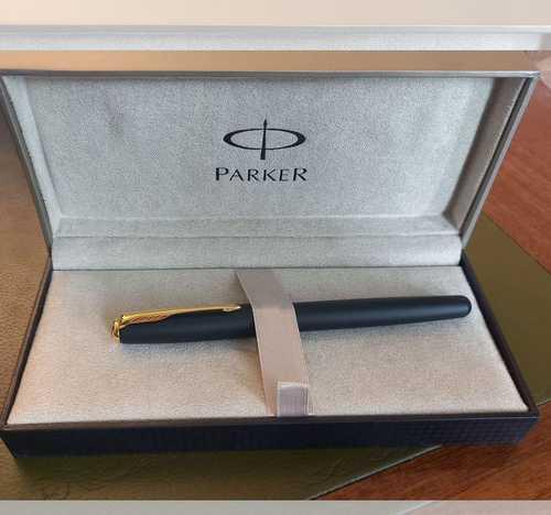 Перьевая ручка parker sonnet matt black gt f528