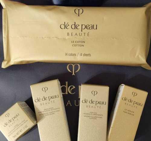 CLÉ DE peau beauté набор