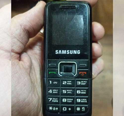 Samsung E1070