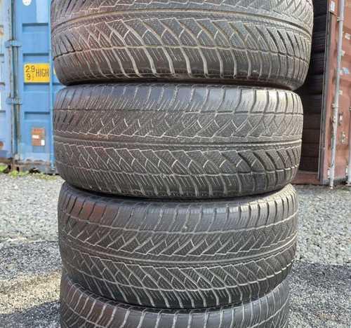 Goodyear UltraGrip 8 Performance 245/45 R19 102V