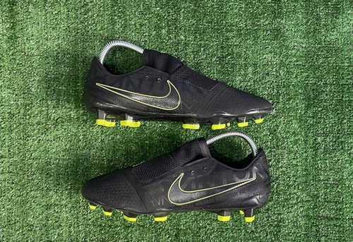 Футбольные бутсы Nike Phantom Venom Pro FG