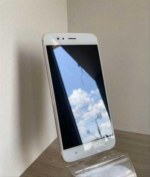 Телефон Xiaomi MI A1 (а)