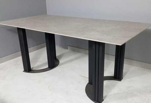 Дизайнерские столы из керамогранита