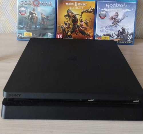 Игровая приставка ps4 slim