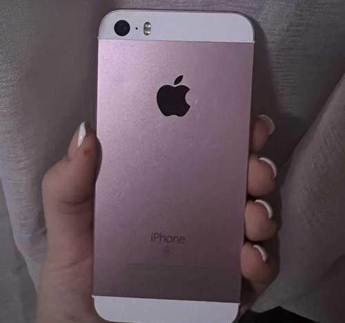 iPhone SE, 128 ГБ