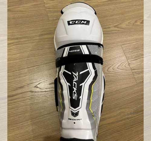 Щитки хоккейные ccm tacks 4052 36 см