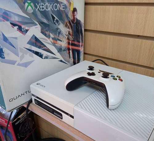 Игровая приставка x box one Microsoft one fat