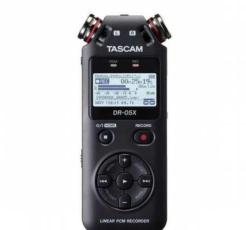 Портативный цифровой диктофон Tascam DR-05x (арт. 334048)