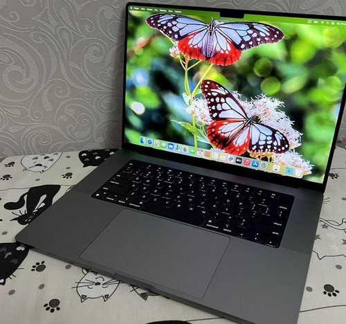 MacBook Pro 16 2021 M1/16/512Gb 39 циклов