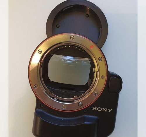 Адаптер Sony LA-EA4