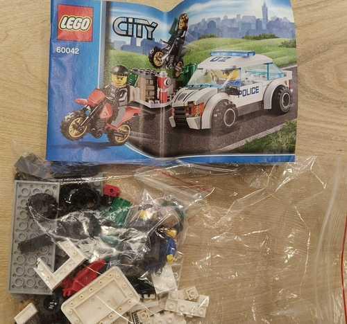 Lego City 60042 - Погоня за воришками-байкерами