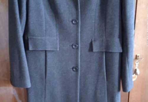 Пальто демисезонное размер 48-50