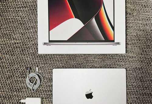 MacBook Pro 16 (2021) M1 Max/32GB/521GB