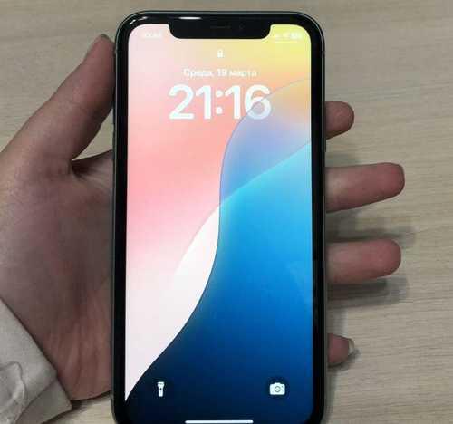 iPhone 11, 64 ГБ