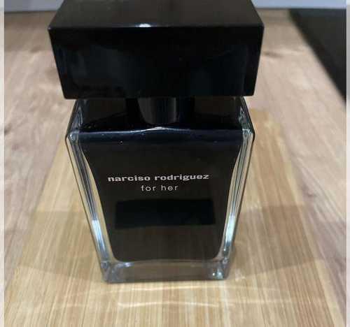 Narciso rodriguez for her