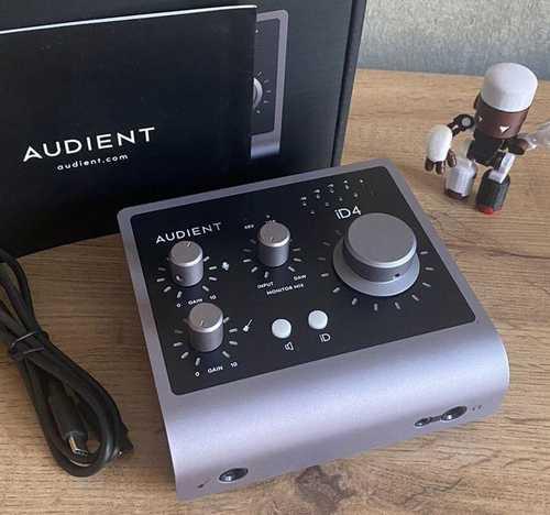 Звуковая карта audient id4 mkii