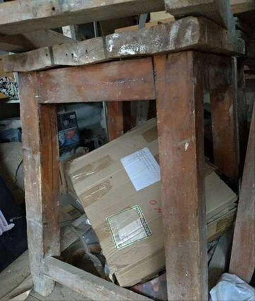 Стол для скульптора из дерева