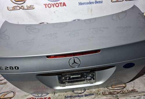 Крышка багажника Mercedes W211 Мерседес 211
