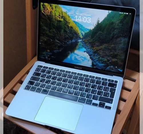 MacBook Air M1 2020 13" 16/256 gb