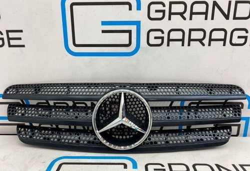 Решетка радиатора Mercedes-Benz W163