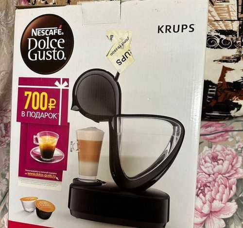 Капсульная кофемашина dolce gusto новая