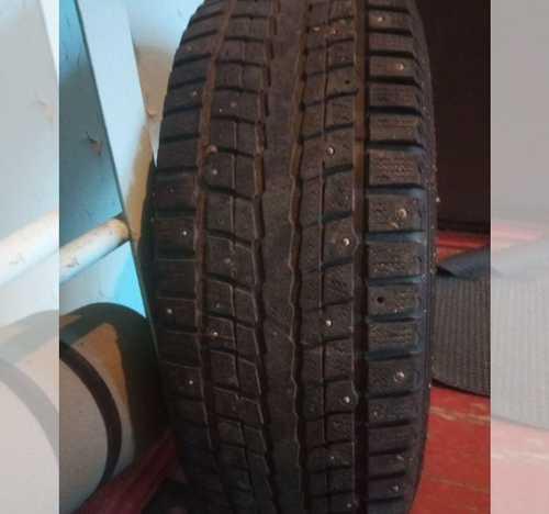 Dunlop SP Winter Ice 01 215/65 R16 102T