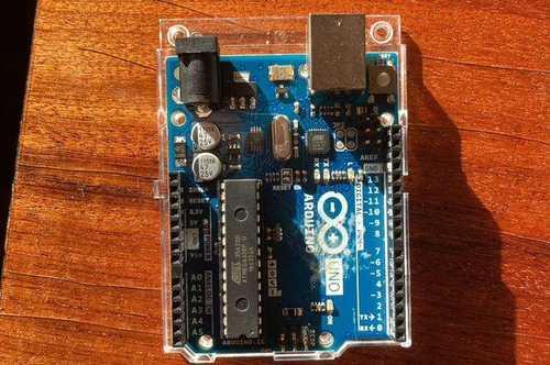 Плата Arduino uno