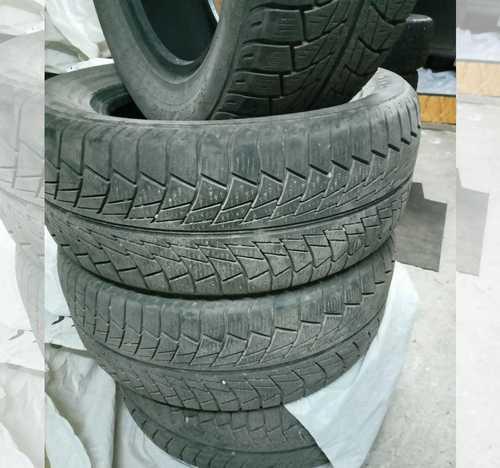Nankang Snow Viva SV-1 235/60 R16