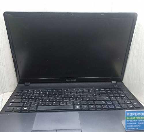 T) Ноутбук Samsung NP300E5X