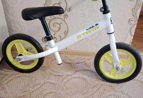 Беговел Btwin Декатлон