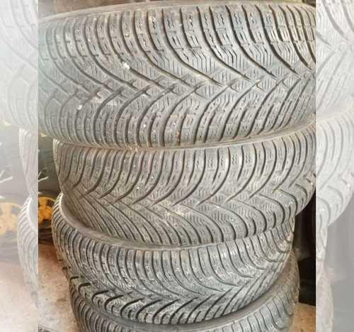 Bfgoodrich G-Force Winter 2 4/10.5 R15 95T