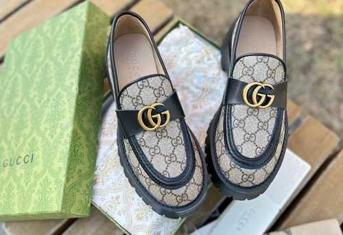 Женские Туфли лоферы Gucci