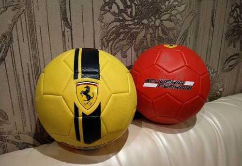 Футбольный и сувенирный мяч от Scuderia Ferrari