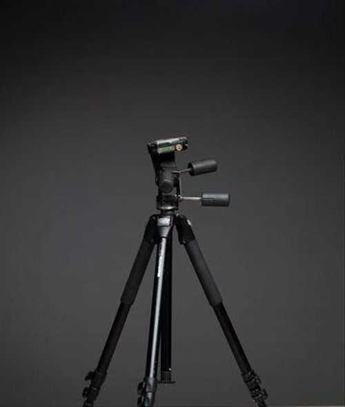 Штатив Manfrotto 055CLB с панорамной головой