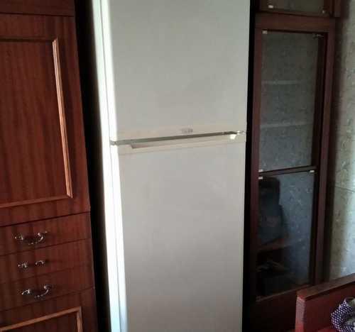 Холодильник бу stinol 110