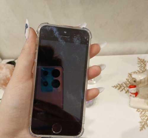 iPhone SE, 16 гб