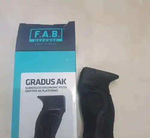 Пистолетная рукоятка FAB defense gradus