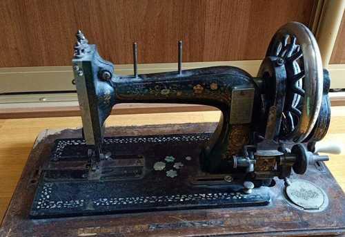 Швейная машинка Clemens, утюг чугунный