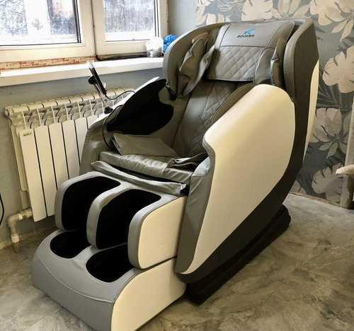 Массажное кресло Booker 850 ролик