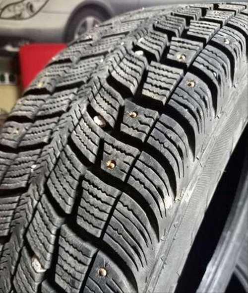 Accelera 651 225/60 R17