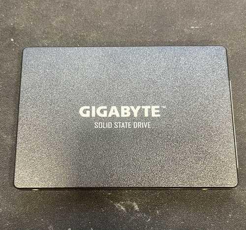 SSD накопитель gigabyte 256gb